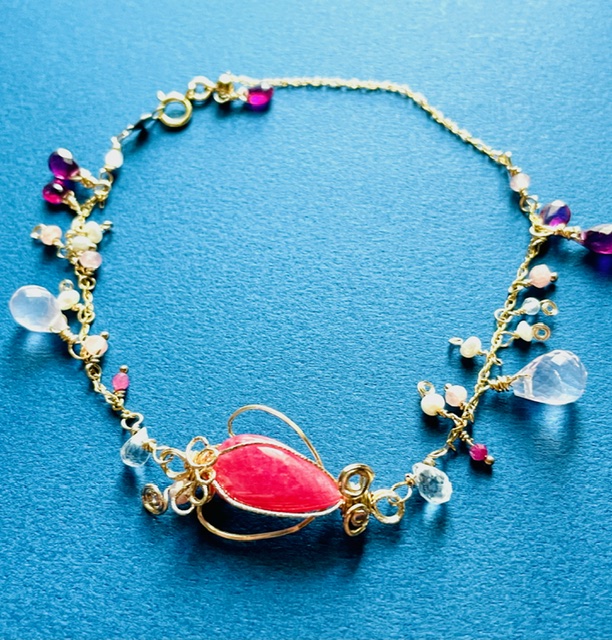 ワイヤージュエリーデザインと天然石のスクール WJDA ワイヤージュエリーデザイナーズアソシエーション